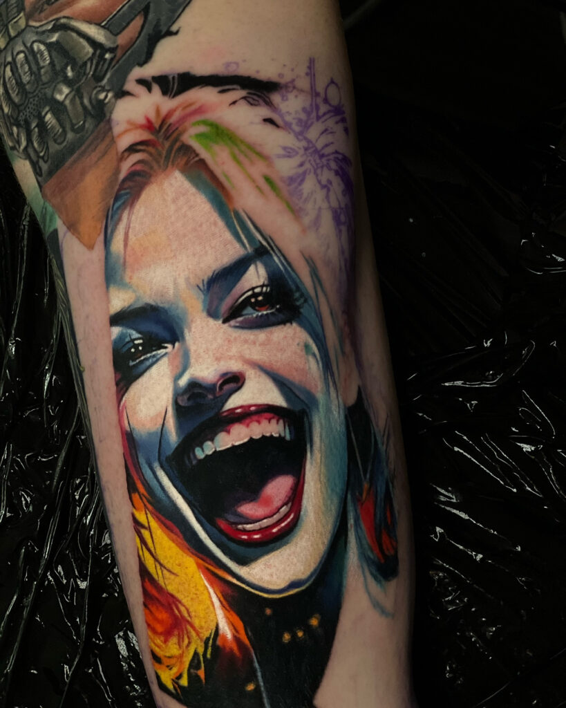 Tetování z filmů a pohádek, Harley Quinn na ruce | Tetovani.cz